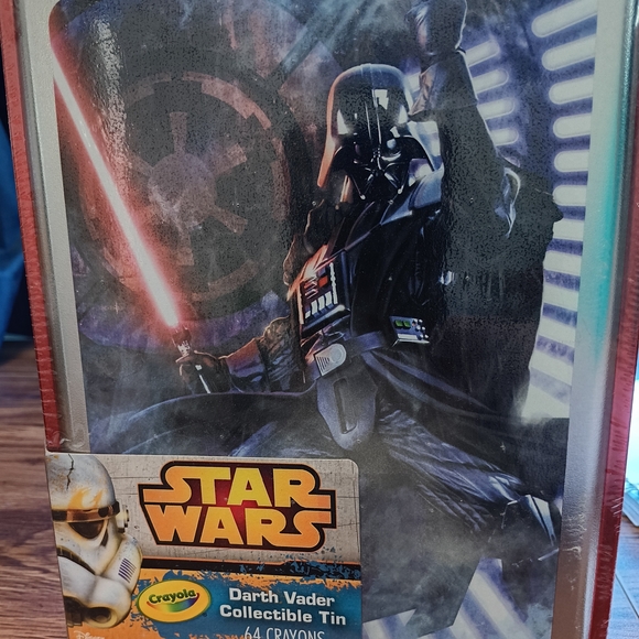 Crayola | Other | 25 Crayola Star Wars Darth Vader Tin With 64 Crayons ...